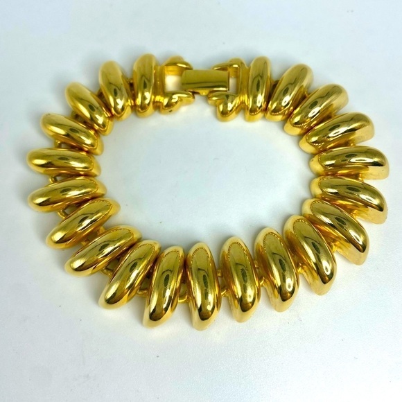 Erwin Pearl | Jewelry | Vintage Erwin Pearl Signed Shiny Gold Tone Mid ...